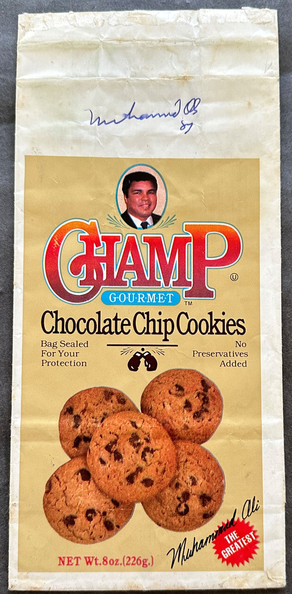 ALI, MUHAMMAD SIGNED CHAMP CHOCOLATE CHIP COOKIES PACKAGE – JO Sports Inc.
