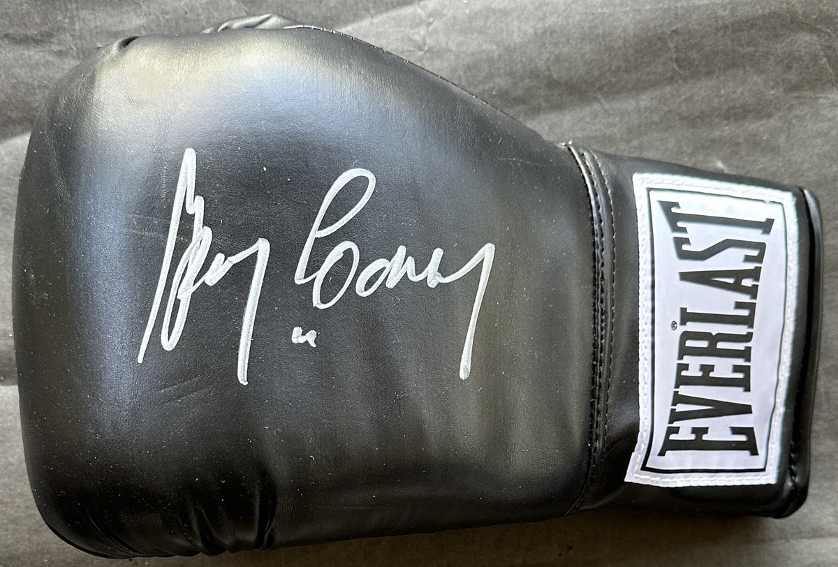 COONEY, GERRY SIGNED BOXING GLOVE – JO Sports Inc.