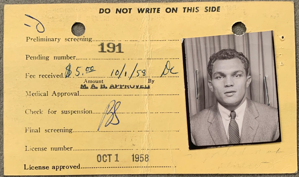 ORTIZ, CARLOS SIGNED BOXING LICENSE (1958) – JO Sports Inc.