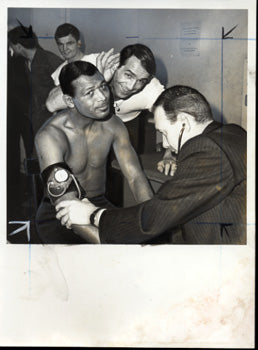 ROBINSON, SUGAR RAY-ARMAND VANUCCI ORIGINAL WIRE PHOTO (1963) – JO ...