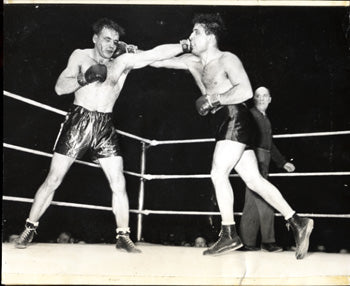 LAMOTTA, JAKE-ANTON RAADIK ORIGINAL WIRE PHOTO (1946) – JO Sports Inc.