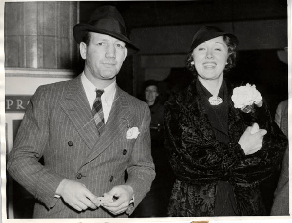 ROSENBLOOM, MAXIE WIRE PHOTO – JO Sports Inc.