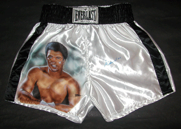 ALI, MUHAMMAD SIGNED HAND PAINTED TRUNKS – JO Sports Inc.