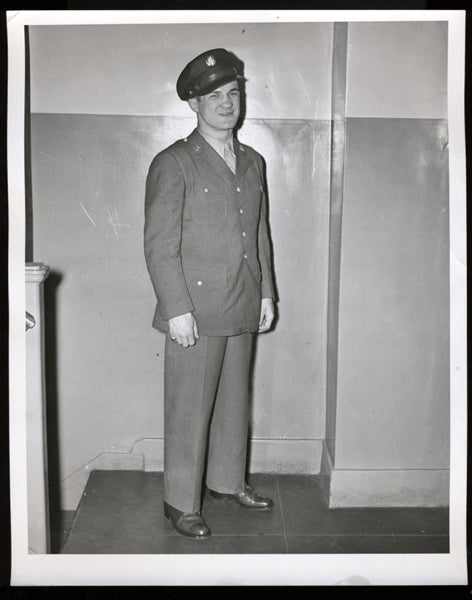 Zivic,Fritzie Vintage Photo – JO Sports Inc.