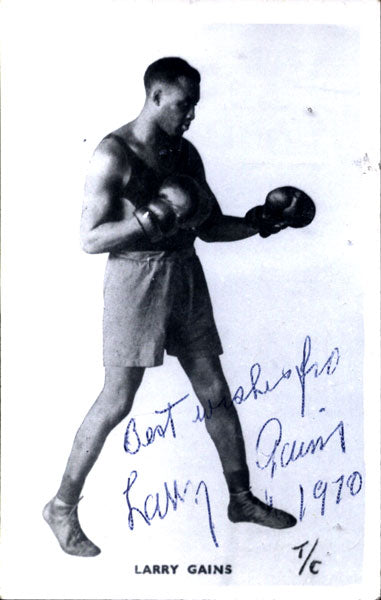 GAINS, LARRY AUTOGRAPHED PHOTO – JO Sports Inc.