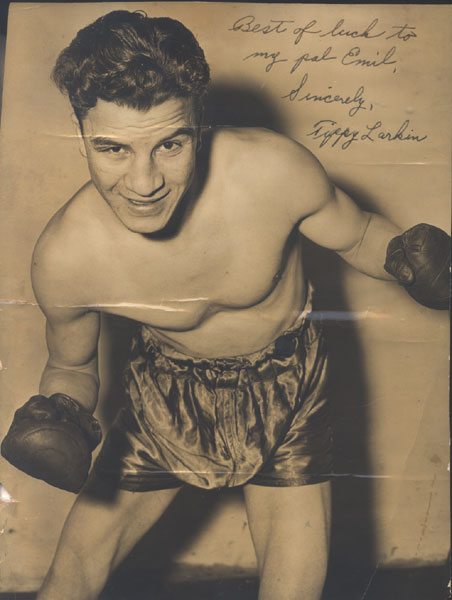 LARKIN, TIPPY VINTAGE SIGNED PHOTO – JO Sports Inc.