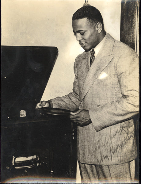 LEWIS, JOHN HENRY SIGNED PHOTO – JO Sports Inc.