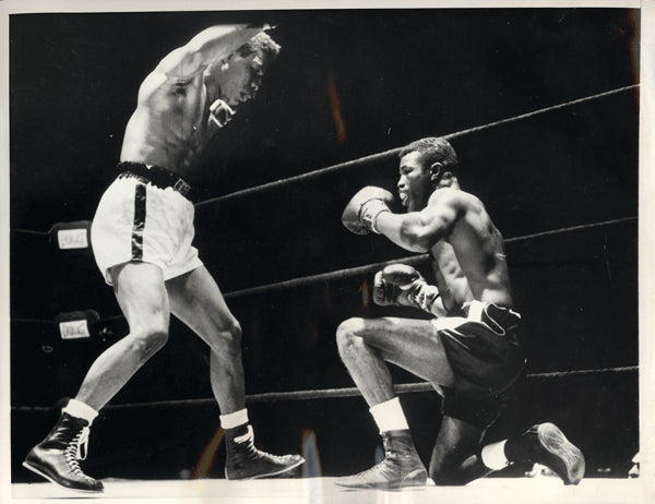HART, GARNET "SUGAR"-LARRY BAKER WIRE PHOTO (1958) – JO Sports Inc.