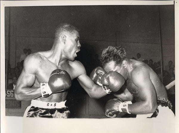 LOGART, ISAAC-RUDELL STITCH WIRE PHOTO (1958) – JO Sports Inc.