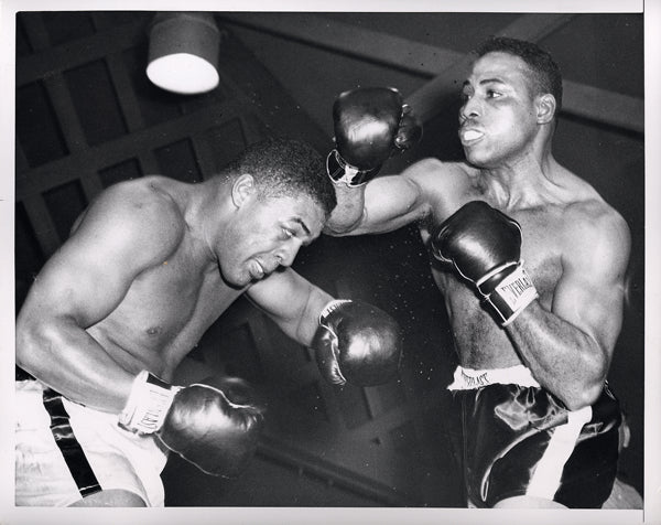 GILLIAM, BILL-BOB BAKER WIRE PHOTO (1952) – JO Sports Inc.