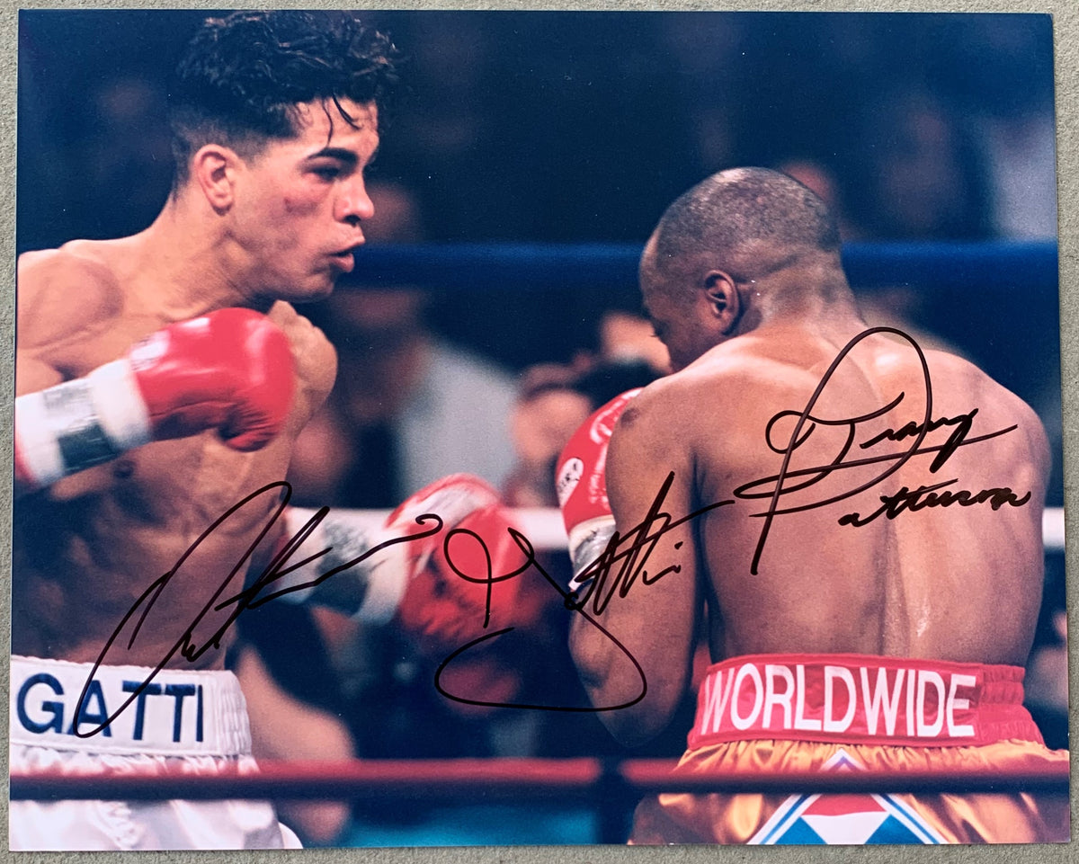 GATTI, ARTURO & TRACY HARRIS PATTERSON SIGNED PHOTO – JO Sports Inc.